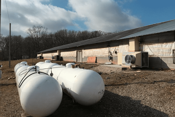 how-much-propane-does-a-broiler-house-use-with-calculator